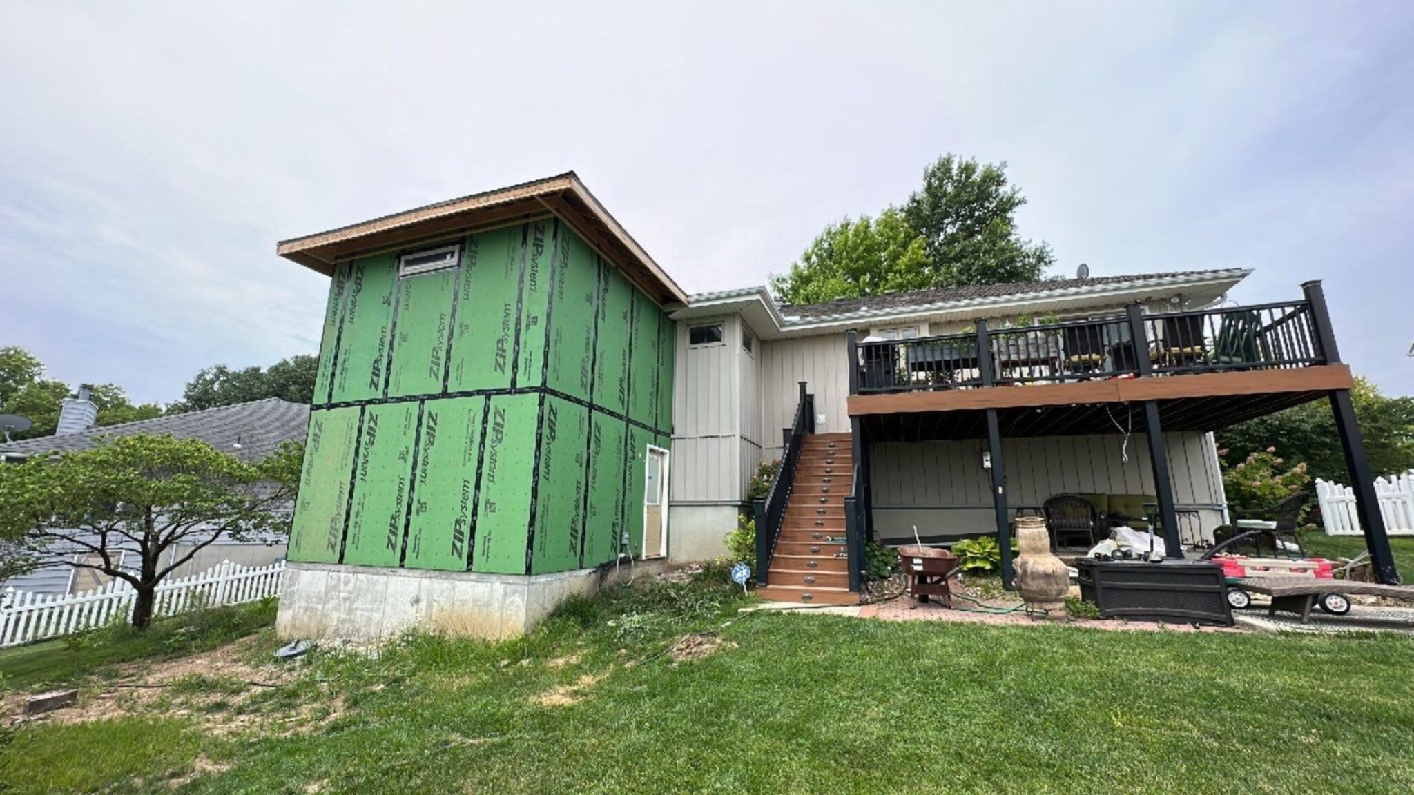 Return Beauty in Split Entry Home with Wood Rot | Smart Exteriors